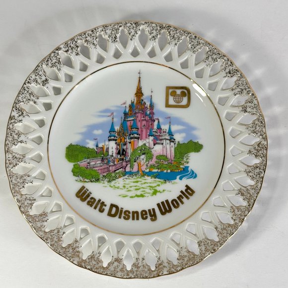 Disney | Accents | Walt Disney World Souvenir Plate Gold Trim Accent 7 ...